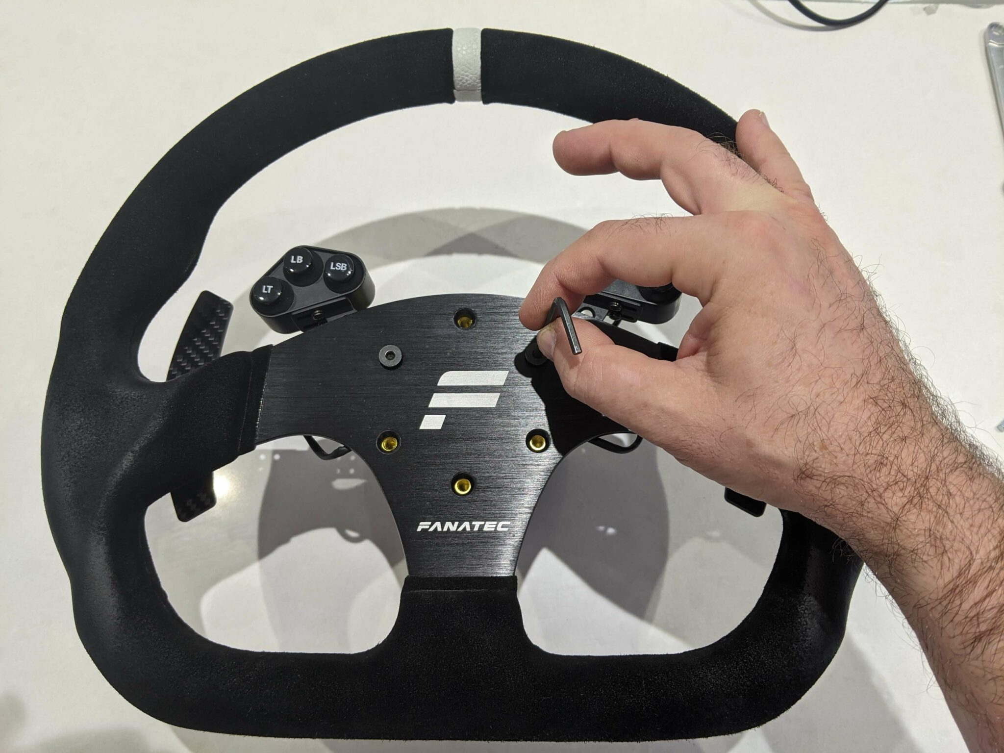 Fanatec Podium Hub: fit any wheel to a Fanatec wheelbase