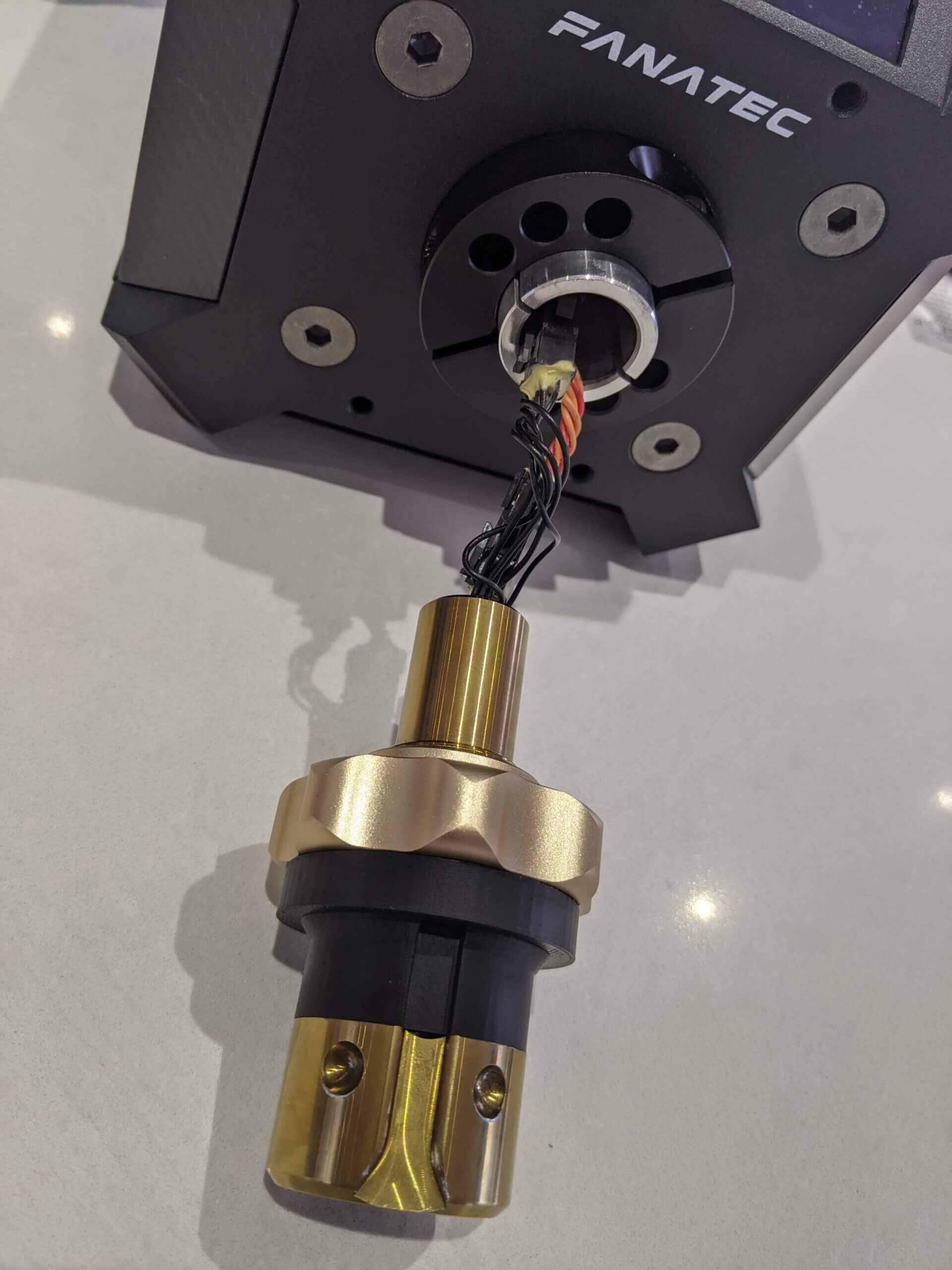 Flex in the Fanatec Hub fixed with the Z-Ring