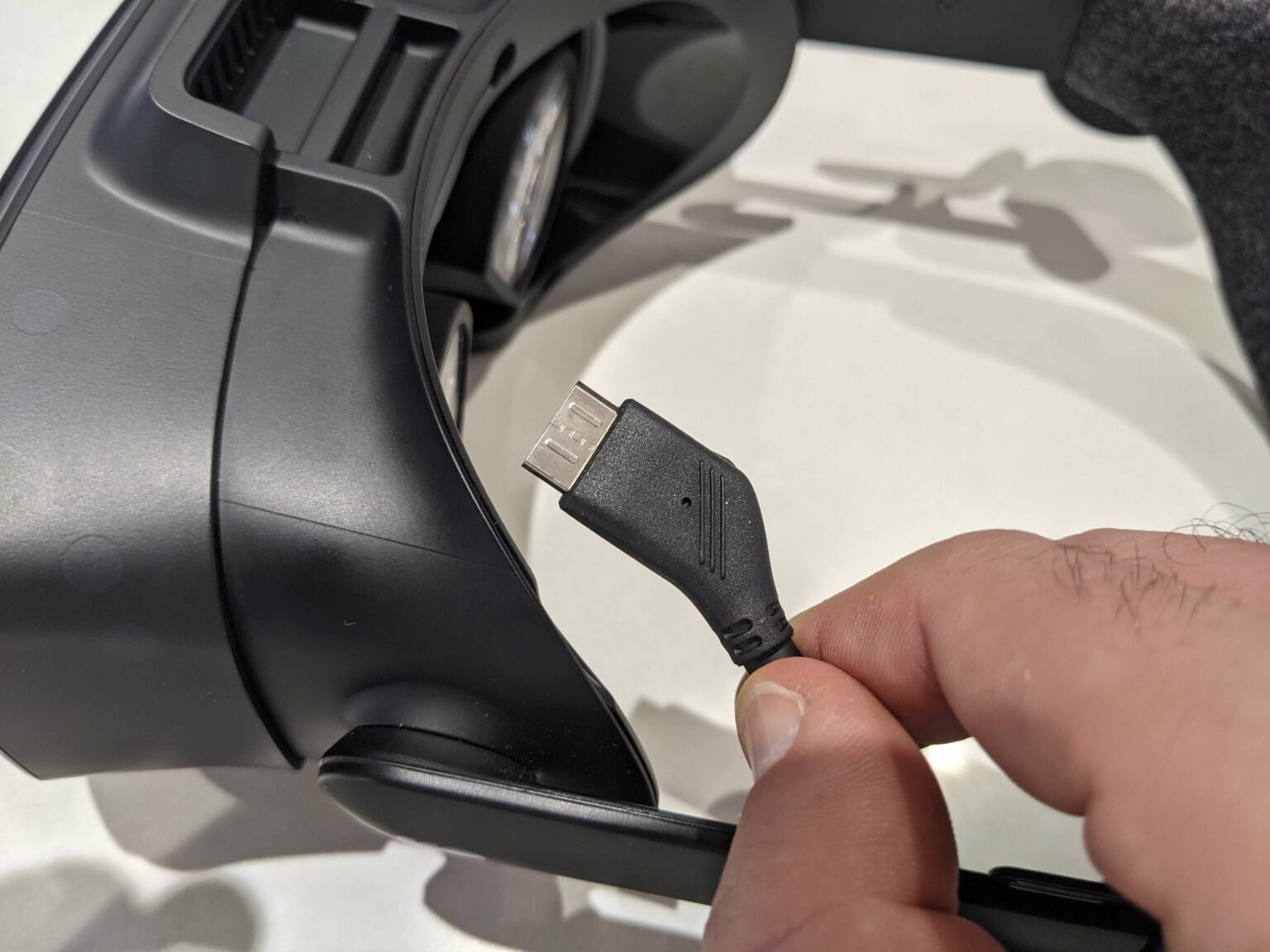 How to Replace your Valve Index Cable