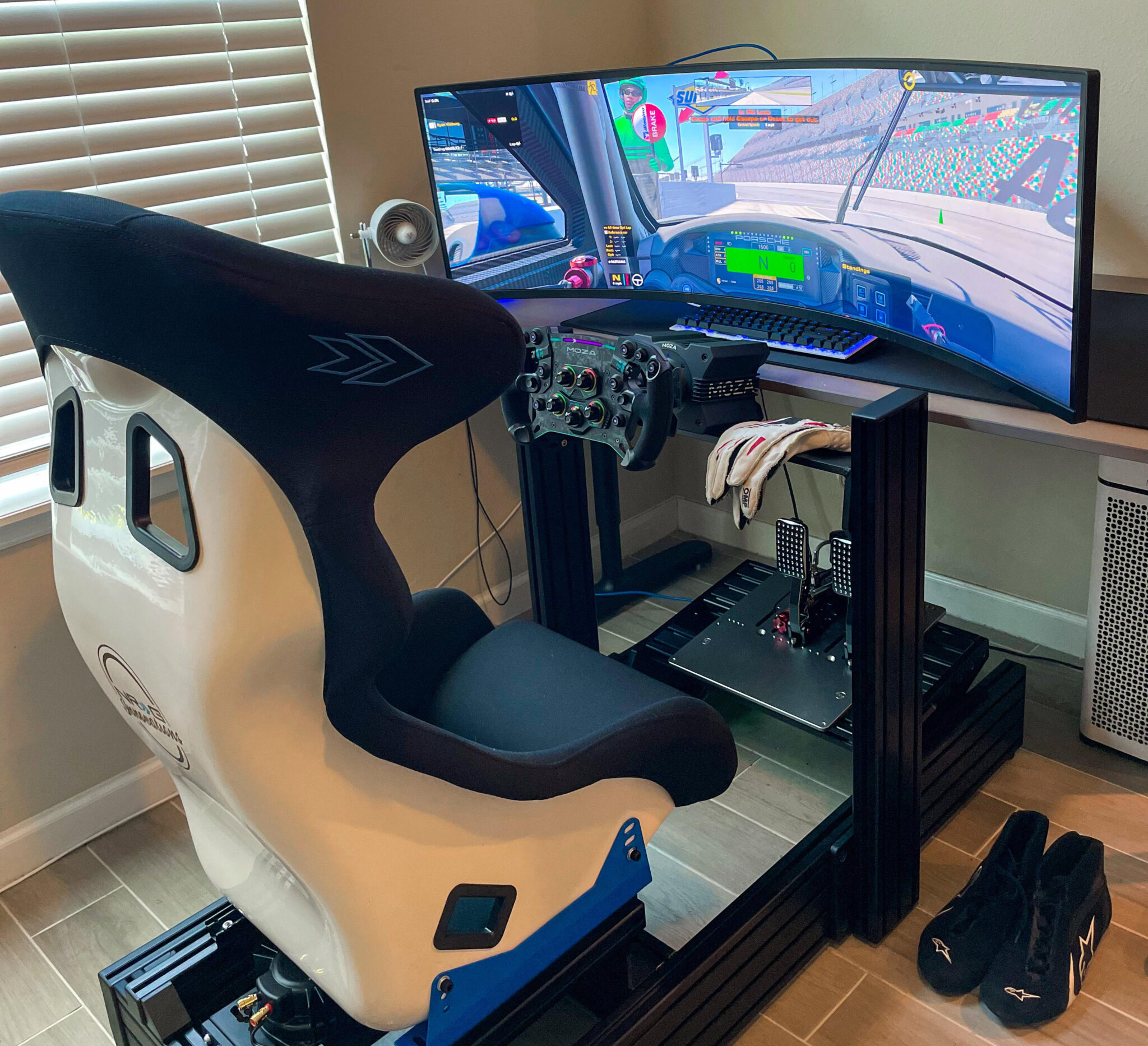 Fanatec CSL DD vs the Moza R9 DD Wheelbase Comparison