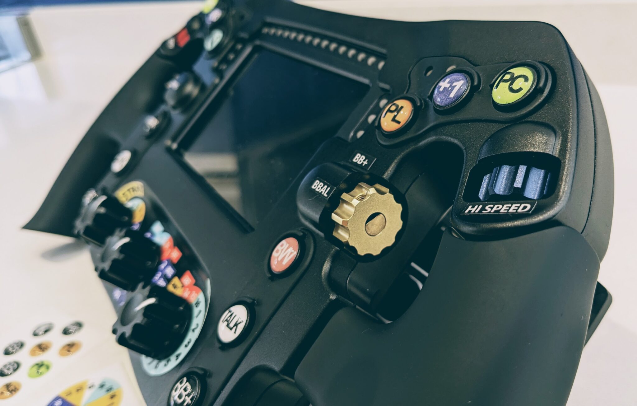 The Best Sim Racing Wheels: Buyer's Guide