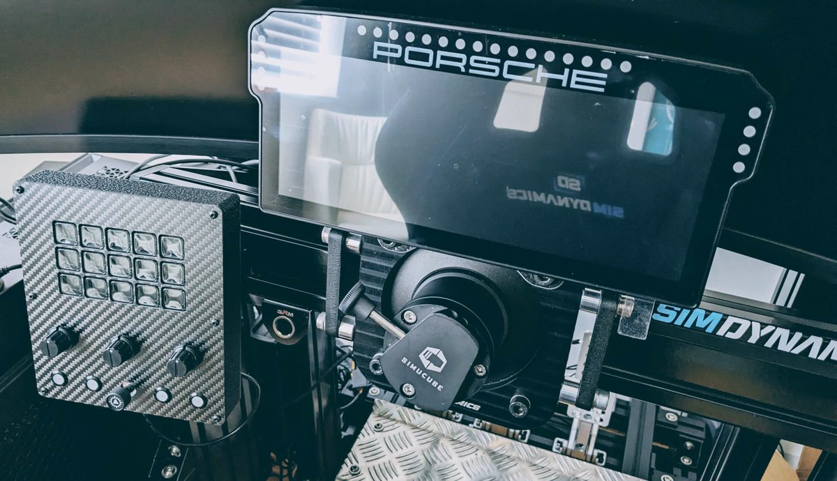 Porsche 911 GT3 Cup Dashboard Display Unit: Review