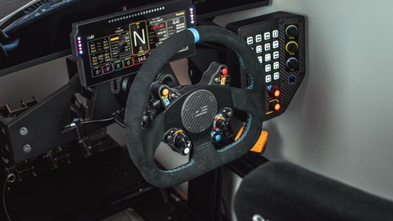 Porsche 911 GT3 Cup Dashboard Display Unit: Review