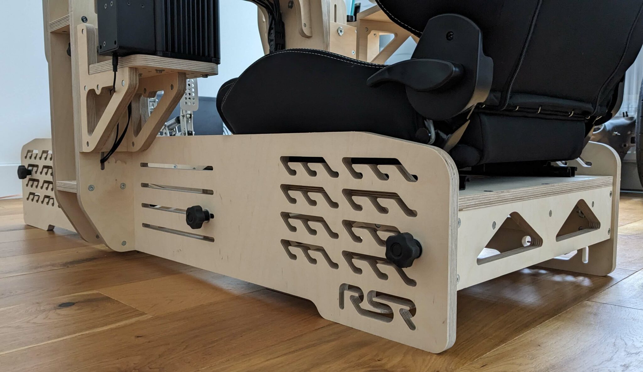 Testing the RSR-21 Cockpit from Rock Solid Rigs