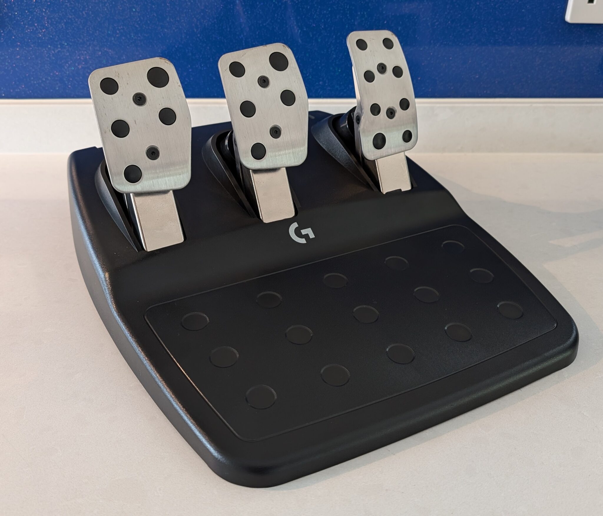 What are the Best PS5 Steering Wheels: Buyer's Guide