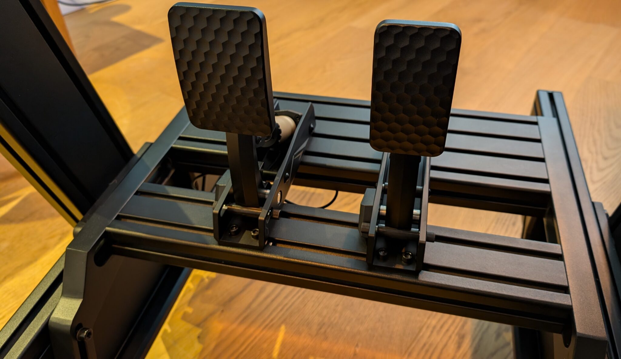 MOZA CRP2 Pedals: Reviewing Moza’s V2 Flagship Pedal Set