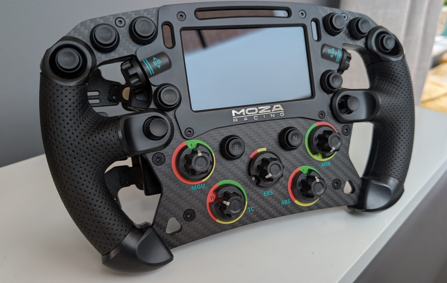 MOZA Racing FSR2 Formula Wheel and CM2 Dash Review