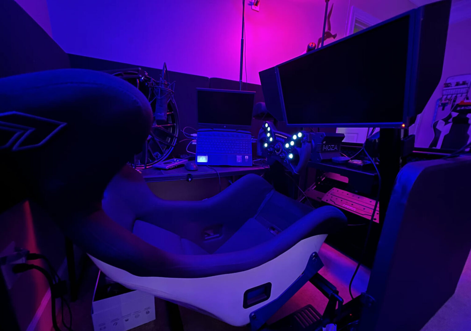 Moza R12 Review: Why Marketing Numbers Don't Tell the Whole Story